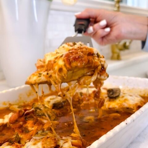 5-Ingredient Mozzarella & Pepperoni Chicken Bake - Family Savvy